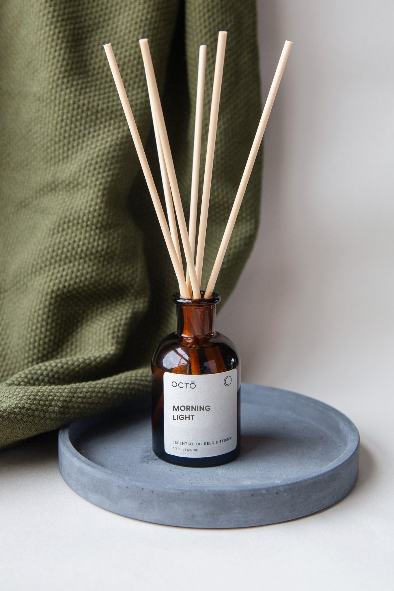 Morning light (Neroli + Lime + Basil) Reed Diffuser 晨光（橙花 + 青檸 + 羅勒）藤枝香 ...